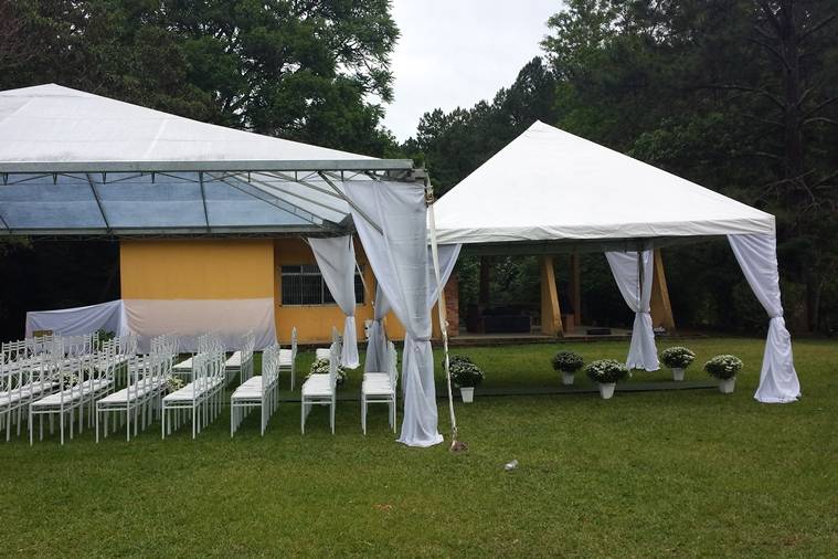As melhores empresas de aluguel de tendas para casamentos