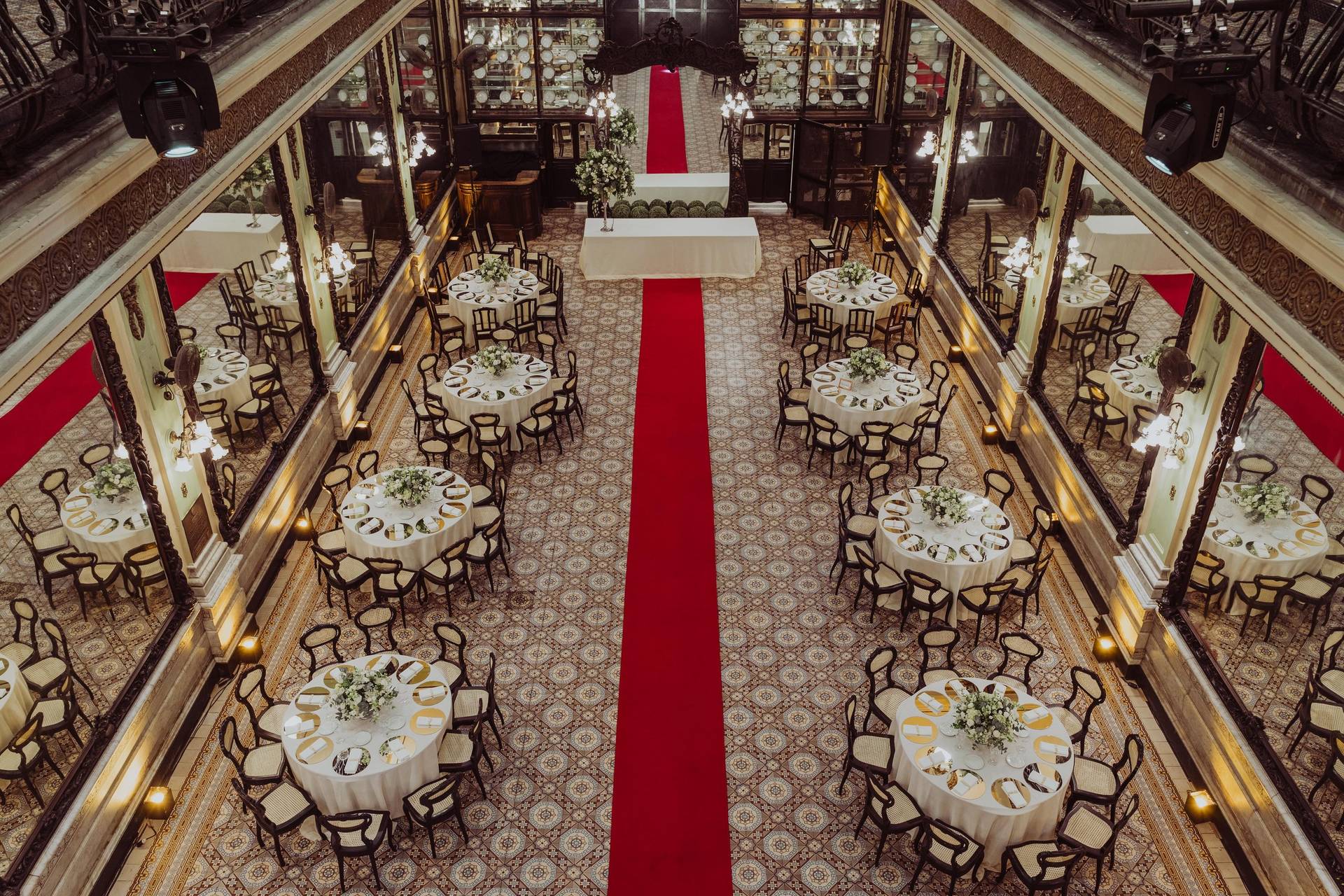 Confeitaria Colombo - Consulte disponibilidade e preços