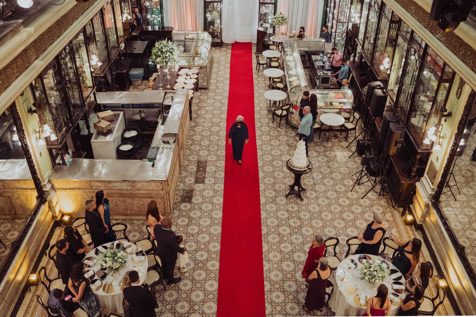 Confeitaria Colombo - Consulte disponibilidade e preços