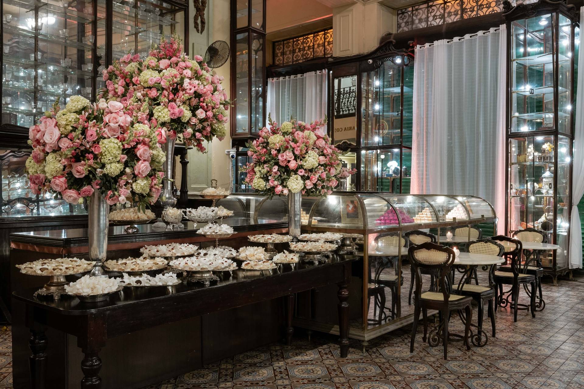 Confeitaria Colombo - Consulte disponibilidade e preços