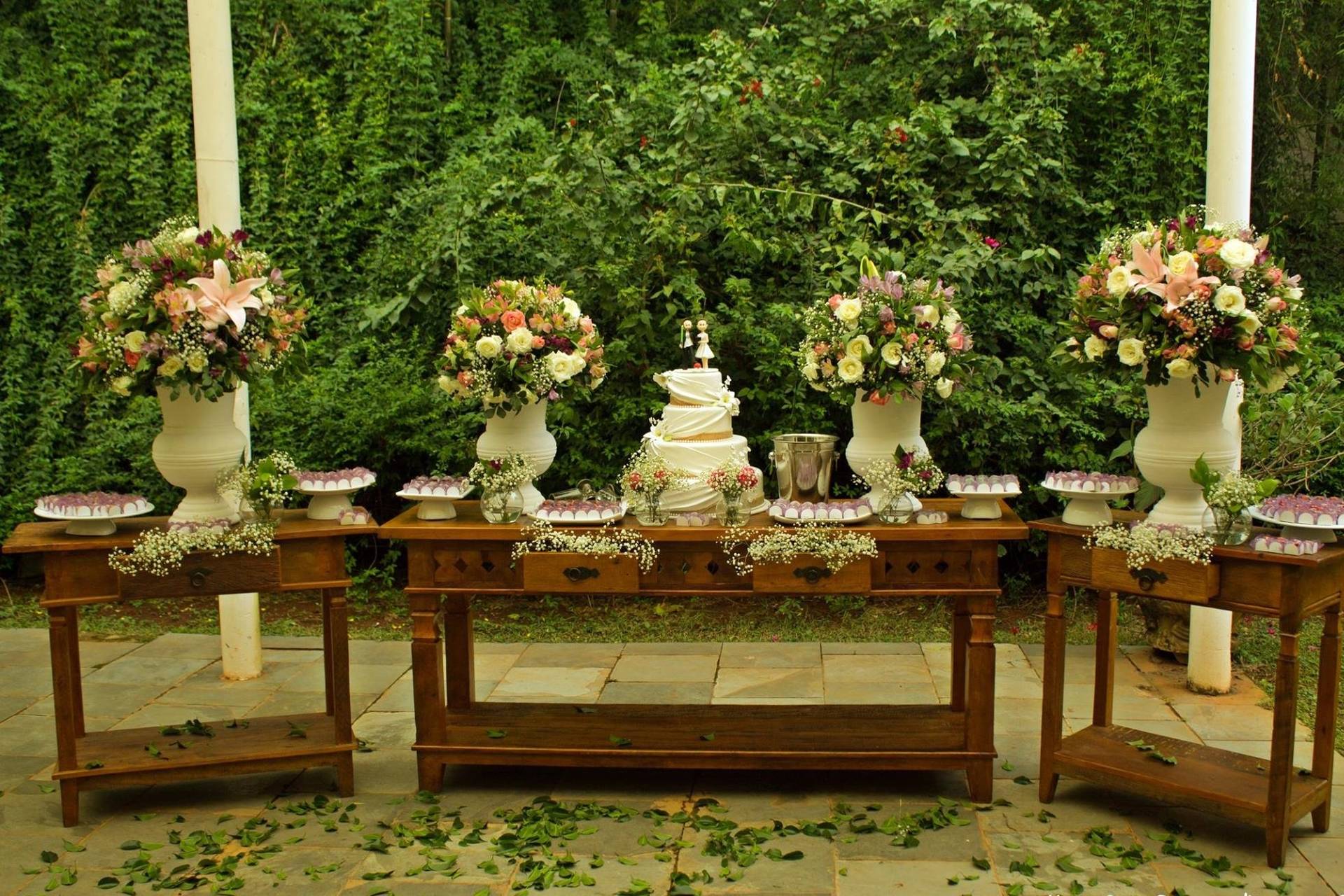 Ernane's Buffet - Consulte disponibilidade e preços