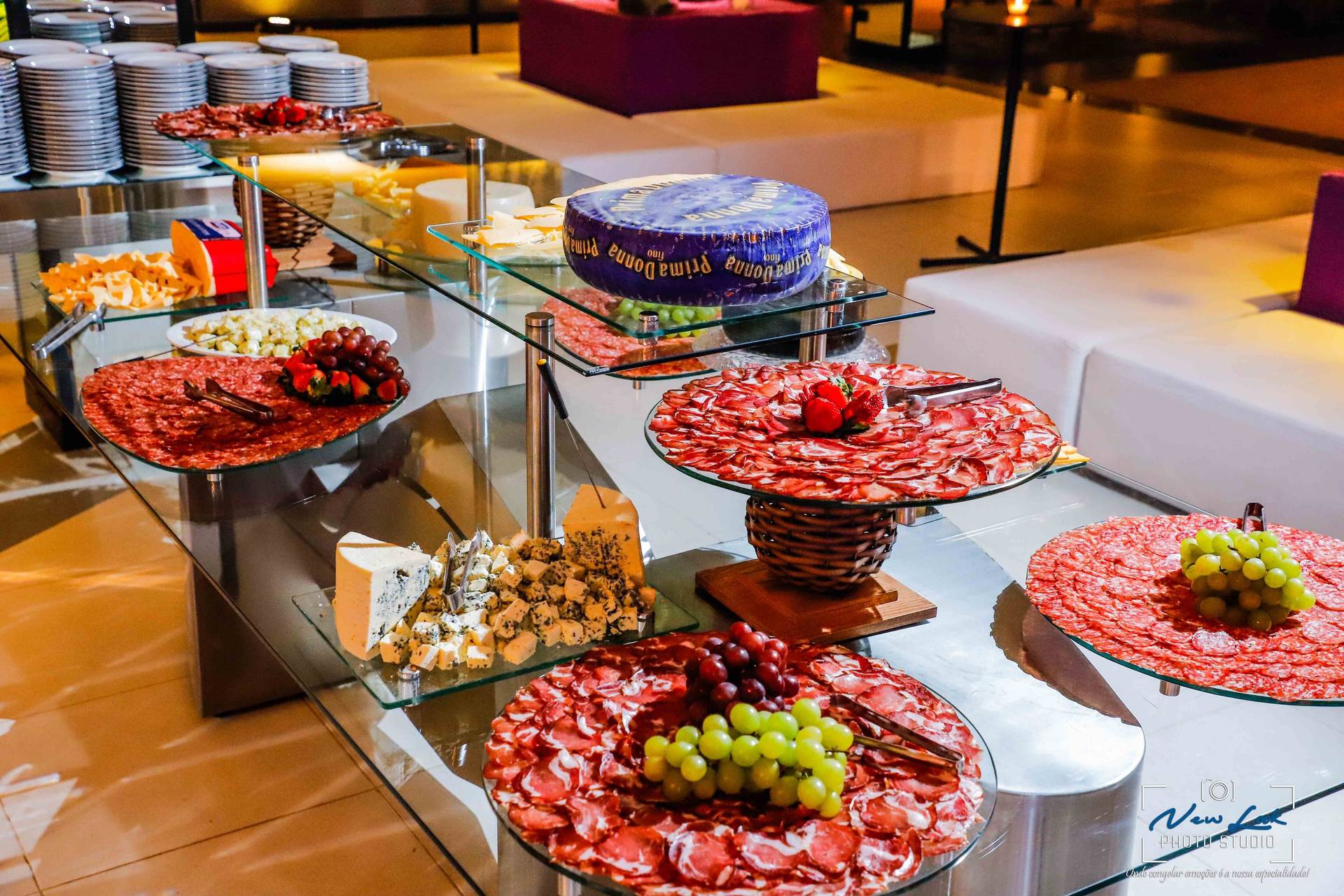 Buffet Ilha D’ Capri - Consulte disponibilidade e preços